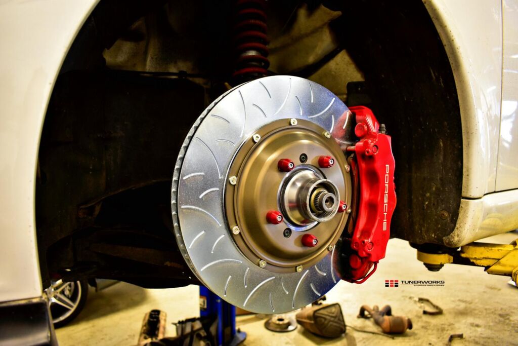 Porsche Center Lock Wheels | Calgary 2020 | Bold Race Car